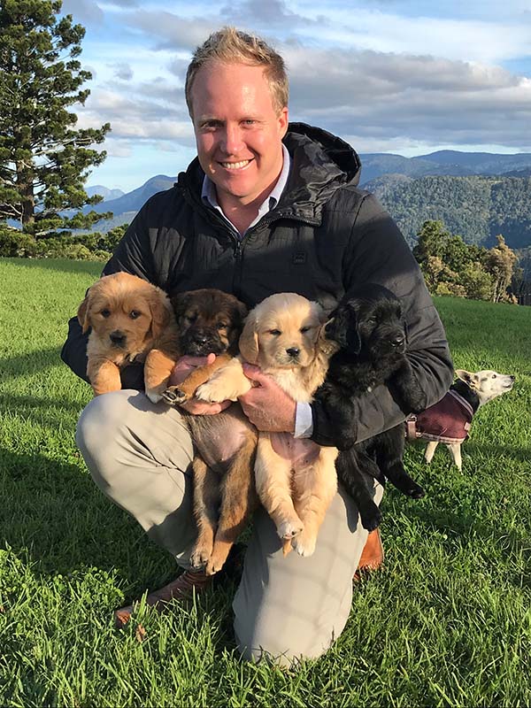 About Dr Peter | Sole Vet and Owner of Home Vet Service